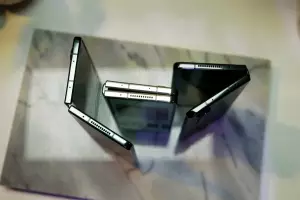 삼성 갤럭시 Z 폴드 4 첫 번째 모습, 최고의 폴더블 폰