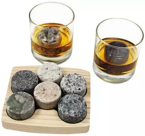 najlepšie poháre na whisky morské kamene
