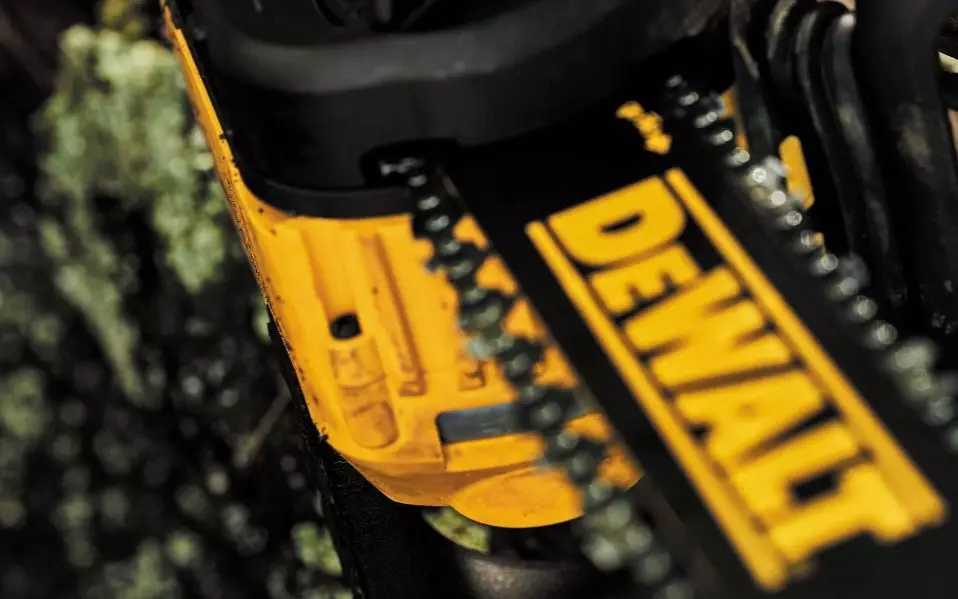 DeWalt 20v මැක්ස් ලිතියම්-අයන රැහැන් රහිත බුරුසු රහිත