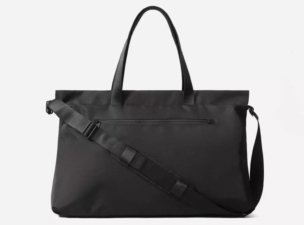 Everlane-El-ReNew-Transit-Weekender