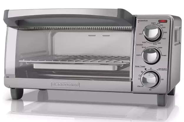 Black and Decker 4-Slice Toaster Oven
