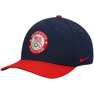 Topi persembahan swoosh logo Team USA Nike, peralatan Olimpik 2021