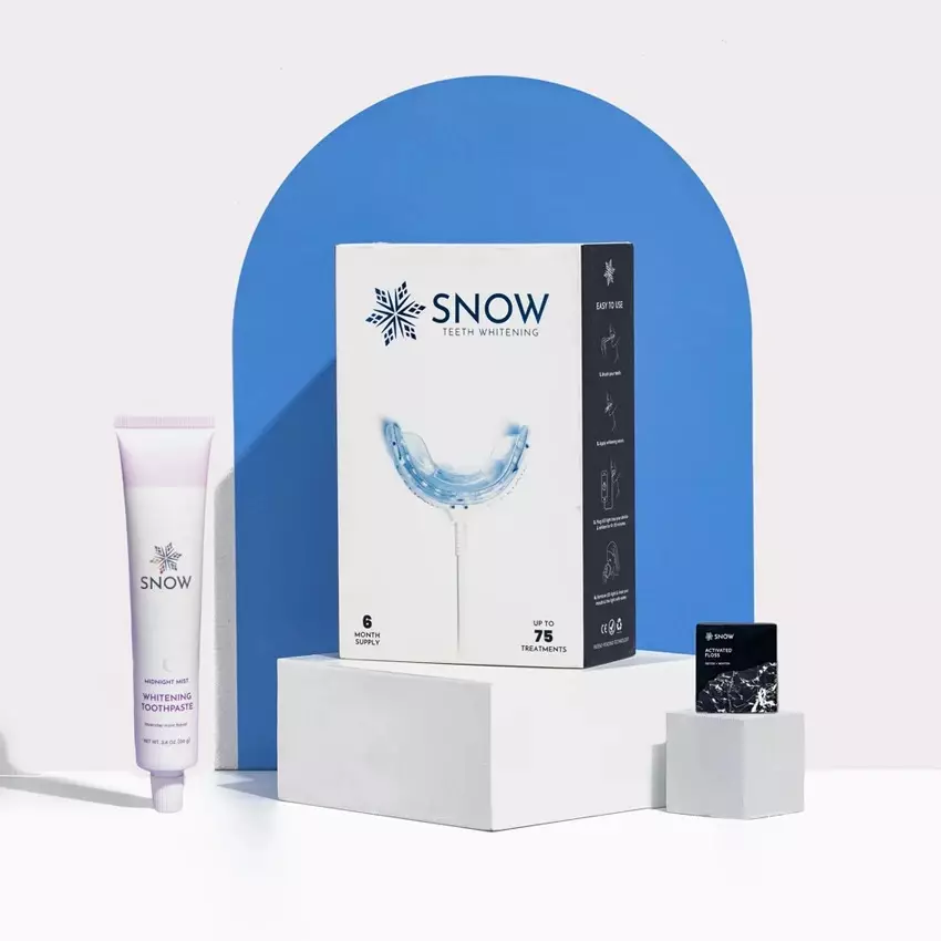 雪の歯のホワイトニングシステム