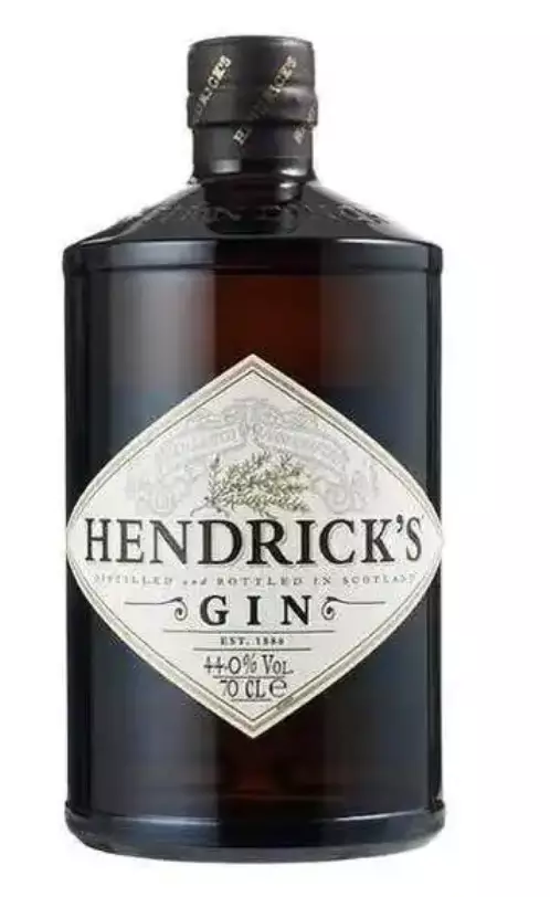 Sticla de gin a lui Hendrick
