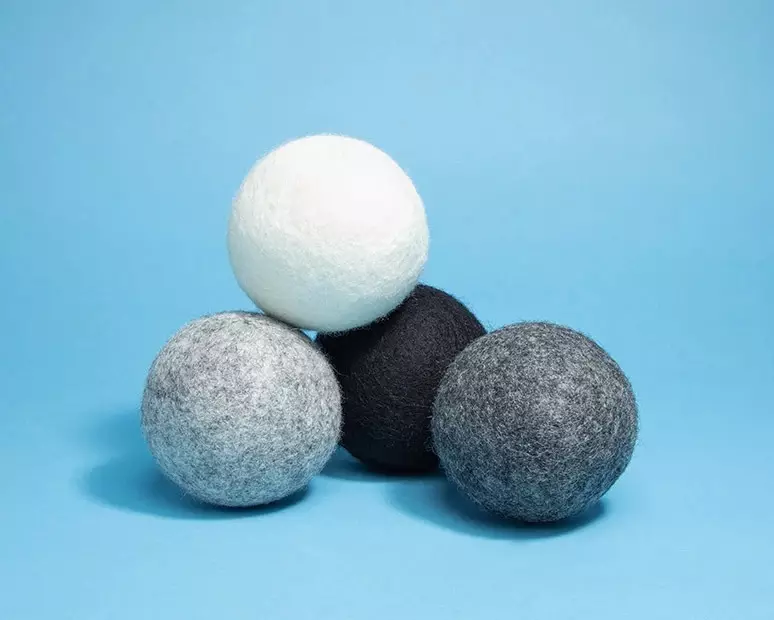 XL Wool Dryer Balls dropps