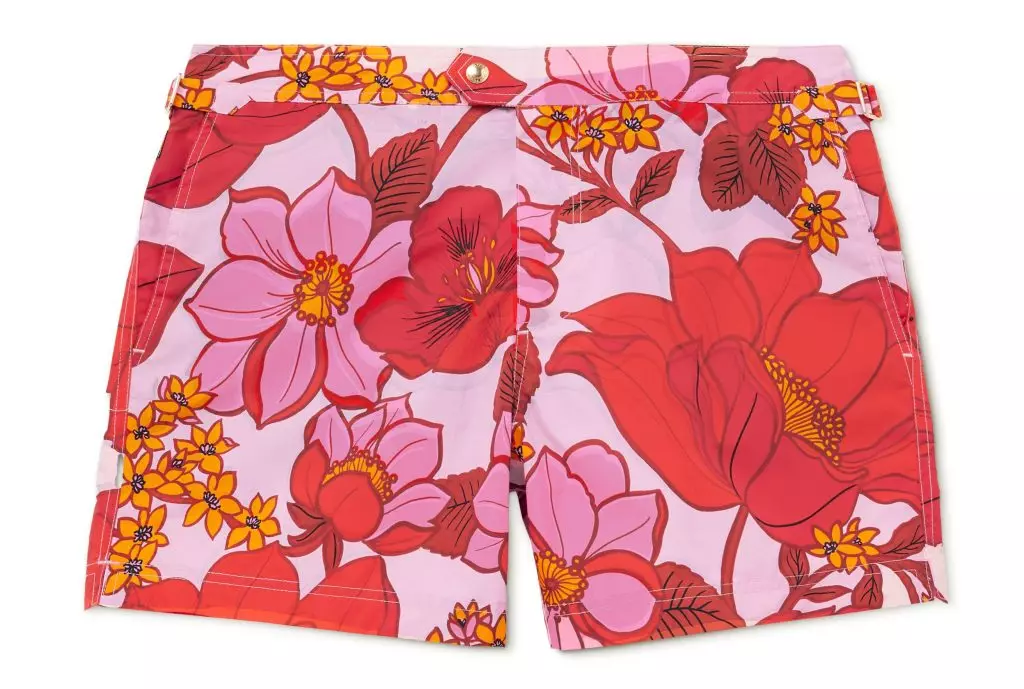 tom-ford-mr-porter-collab-slim-fit-short-length-floral-print-swim-shorts Ellie Weatherspeed/ ноён Портер