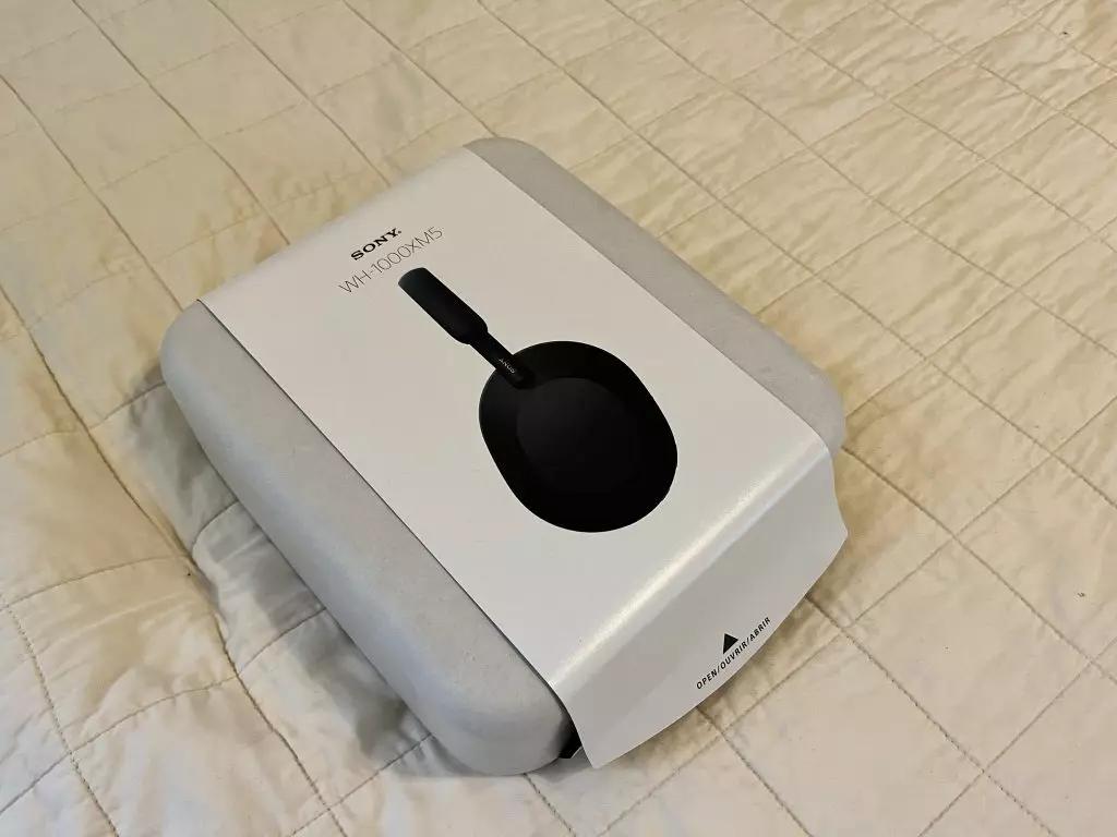 Sony WH-1000XM5 Рекомендуемое изображение упаковки