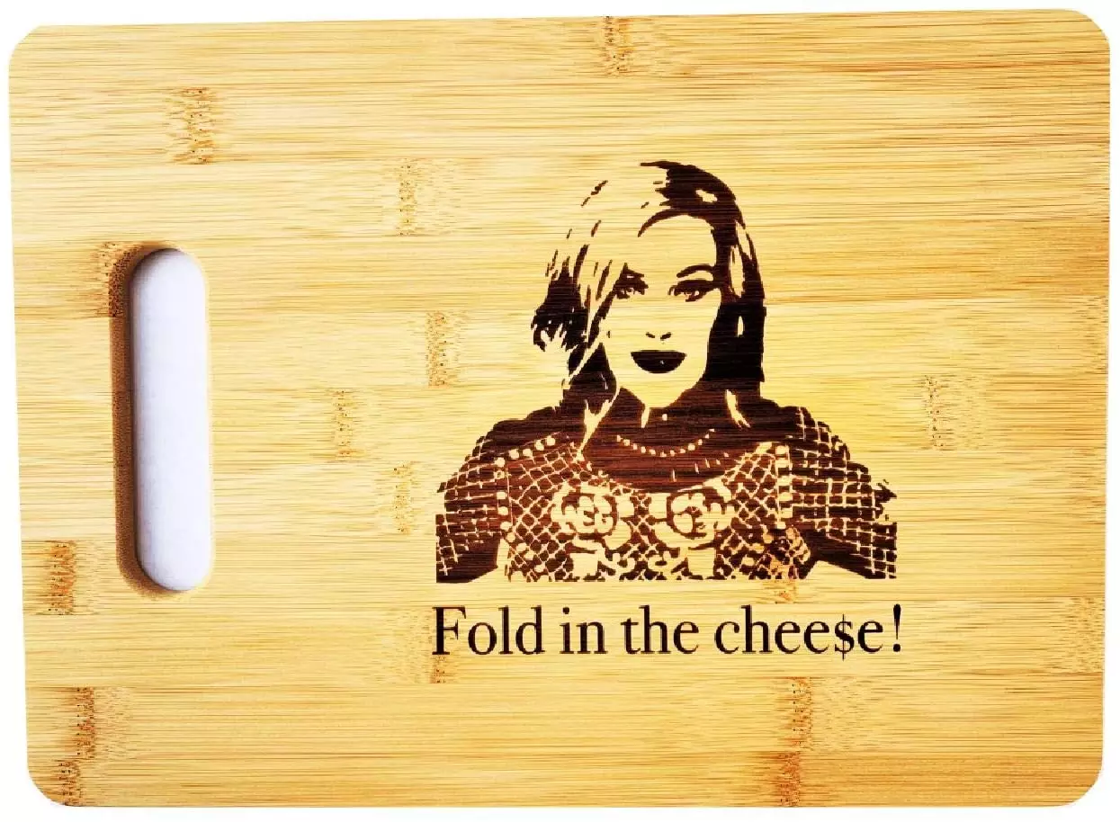 Moira-Fold-in-the-Cheese-Bamboo-Cutting-Board, schitt's creek подаръци