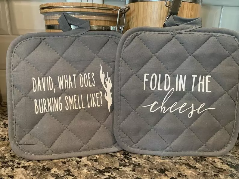 Helen-Foster-Design-Set-of-Two-Oven-Mitts-Fold-in-The-Cheese