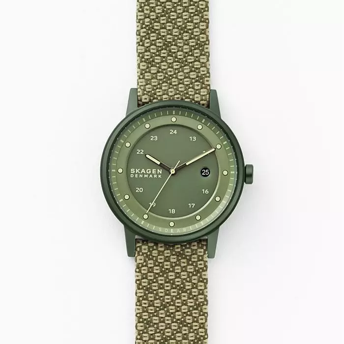 Skagen Henricksen соларен часовник со три рачни датуми, зелен рециклиран плетен часовник