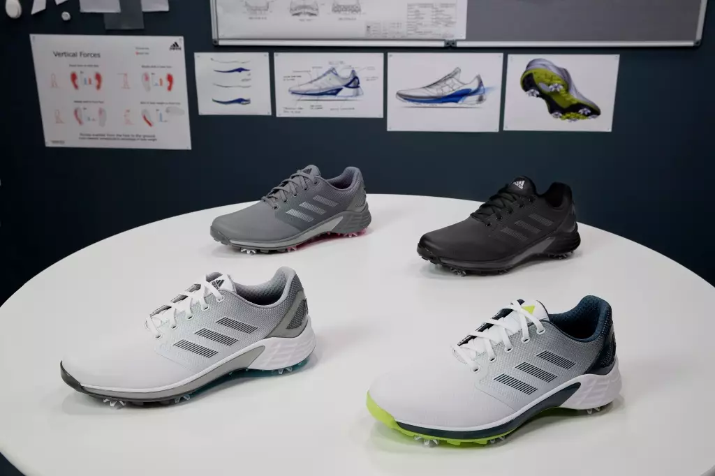 Adidas zg21 nga sapatos sa golf