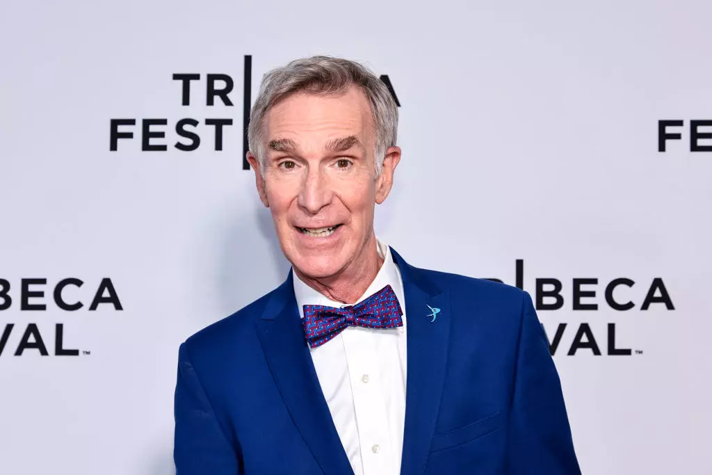 'Het is wetenschap!' Bill Nye, de wetenschapsman (en roospatiënt) is hier om je hoofdhuid gezonder te maken