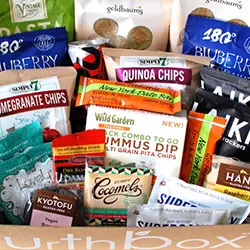 Scatola di abbonamento snack UrthBox, la migliore scatola di abbonamento snack