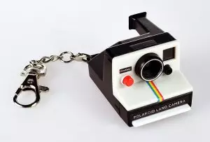chaveiro de câmera polaroid mais legal do mundo, chaveiros legais