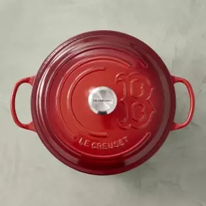 Le Creuset holland sobası, ata üçün hədiyyələr