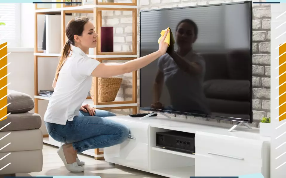 cum se curata ecranul televizorului