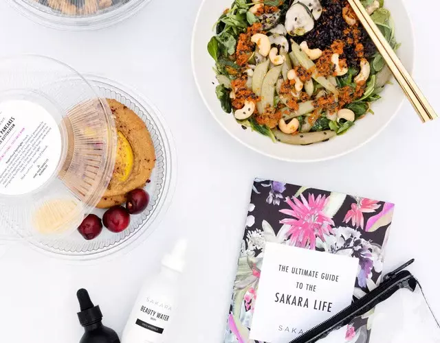 Sakara Life, bộ dụng cụ phân phối bữa ăn giảm cân