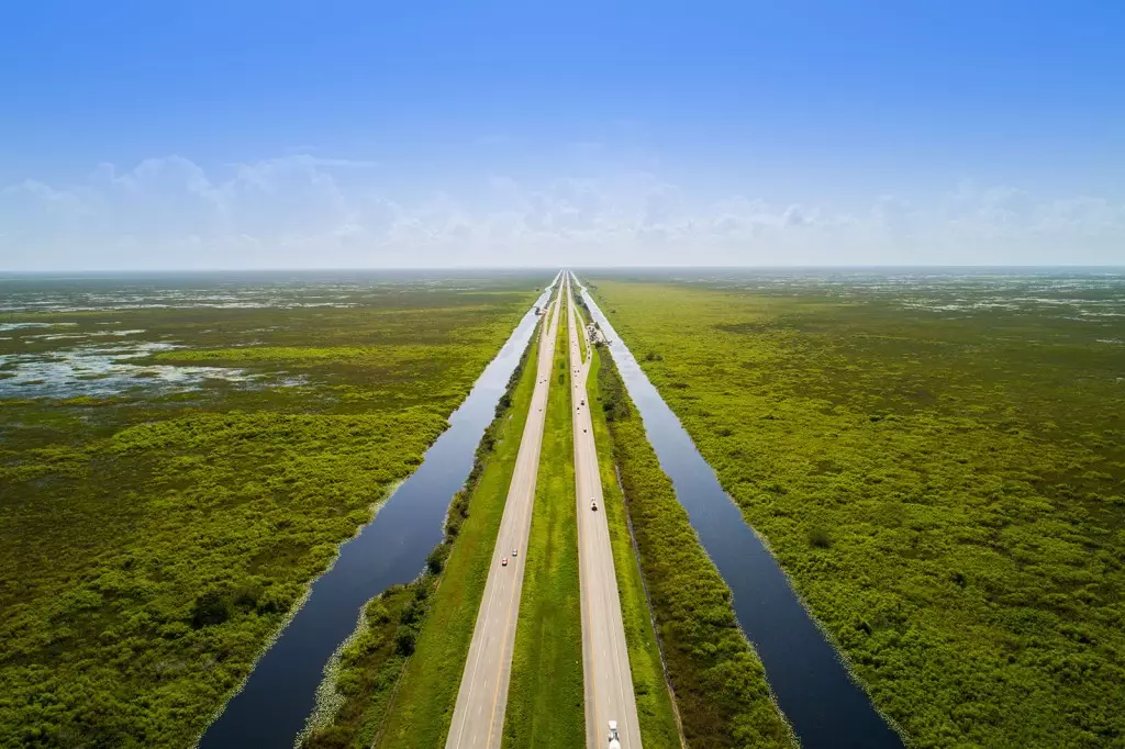Letecká aligátorová ulička na Floride Everglades
