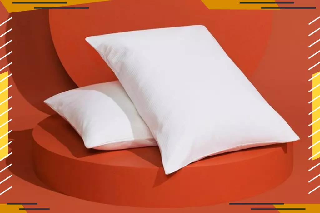 Ang Pinakamahusay na Cooling Pillows para sa Hot-Headed Sleepers