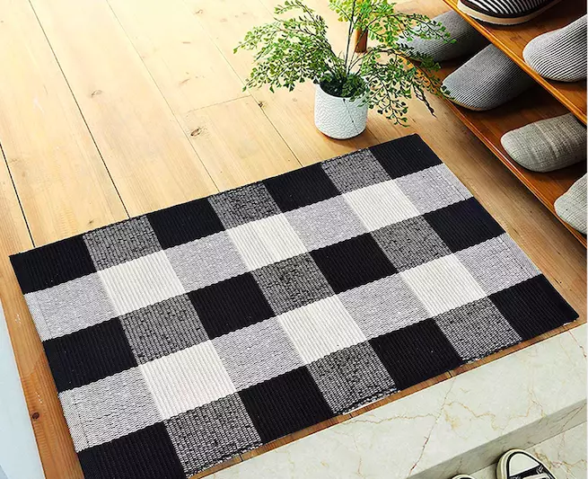 lsquared black and white checkered doormat