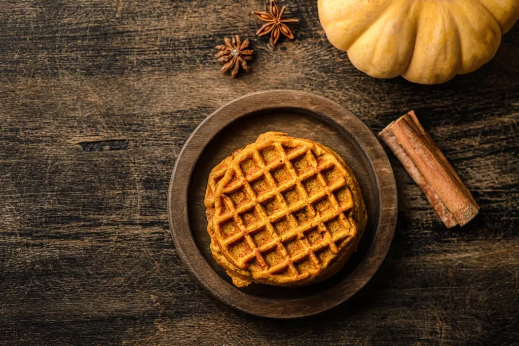 It’s National Waffle Day: Snag This Dash Waffle Maker για $12 (Ναι, πραγματικά)