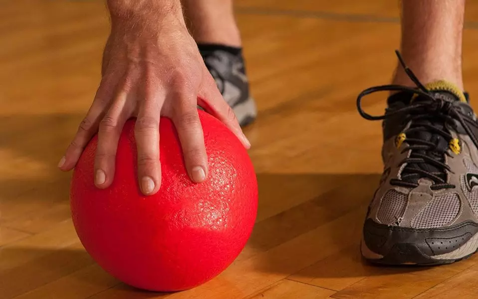 представено изображение на dodgeball