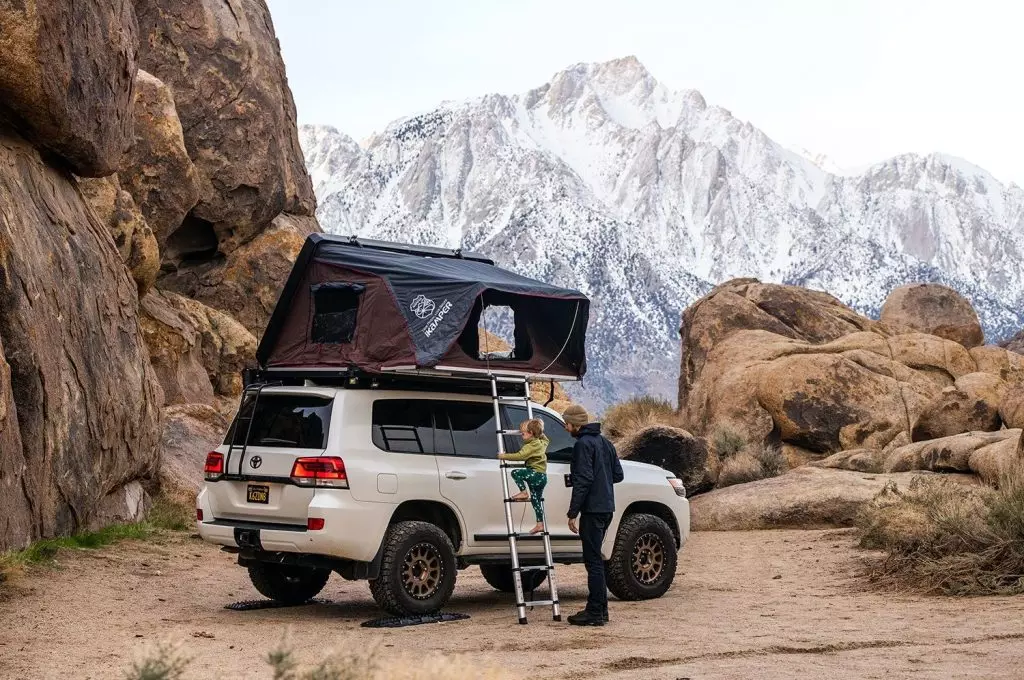 As melhores barracas de telhado para camping de carro confortável