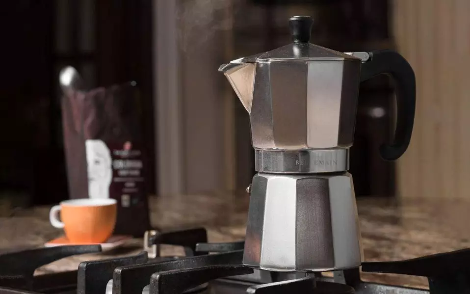 iň gowy peç espresso öndürijisi Amazon 2020