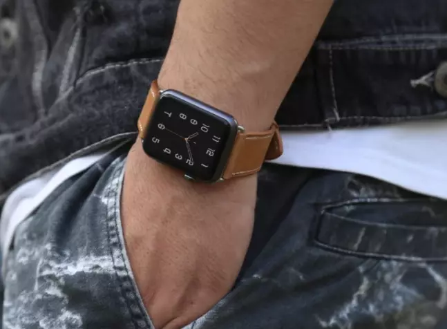 řemínky na hodinky Apple