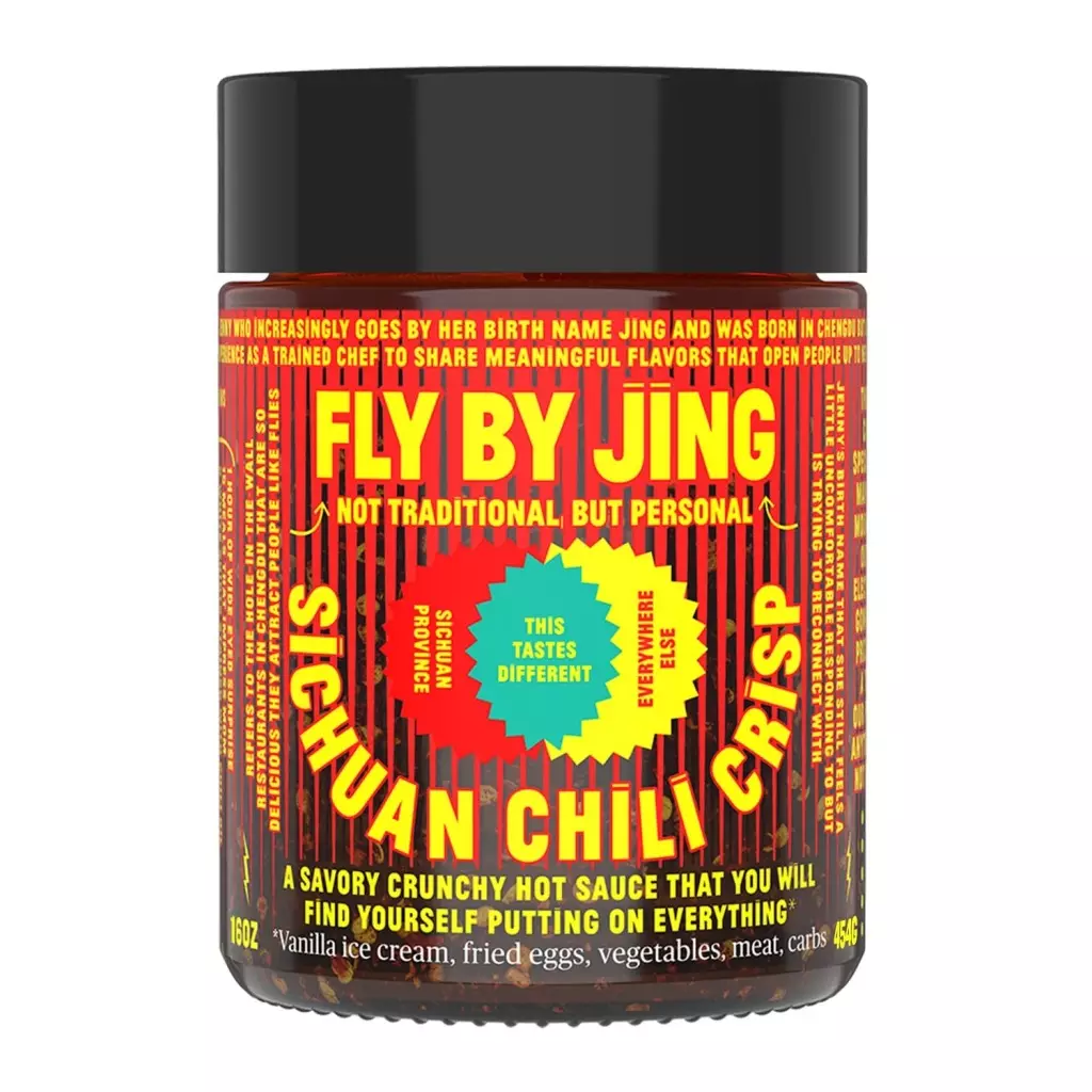 Fly by Jing salcë e nxehtë