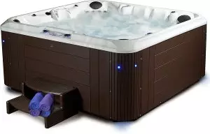 Essential Hot Tubs 100-Jet Calypso