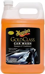 Nadaj swojemu samochodowi nowy blask, używając najlepszego mydła do mycia samochodu 8222_6