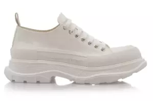 Zapatillas blancas de Alexander McQueen