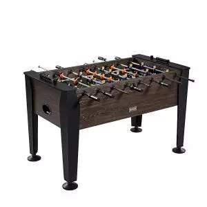 bảng foosball tập hợp và gầm rú