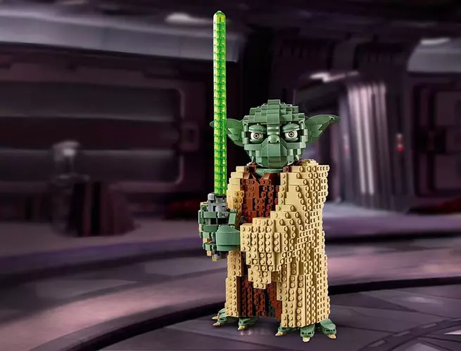 Star Wars LEGO Yoda ist 1.771 fantastische Teile (und gerade rechtzeitig für Weihnachten) 8415_2