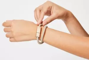 Kickstarter tetikasa fiampangana cord bracelet