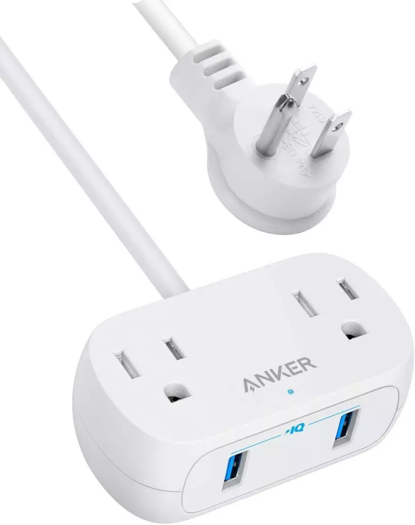 Anker-Power-strip-with-USB-PowerExtend