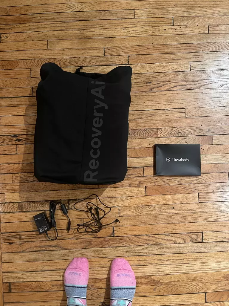Therabody RecoveryAir JetBoots unboxing