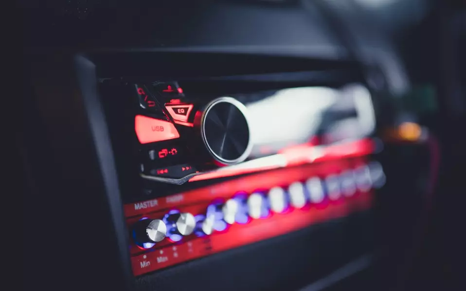els millors equalitzadors d'àudio del cotxe