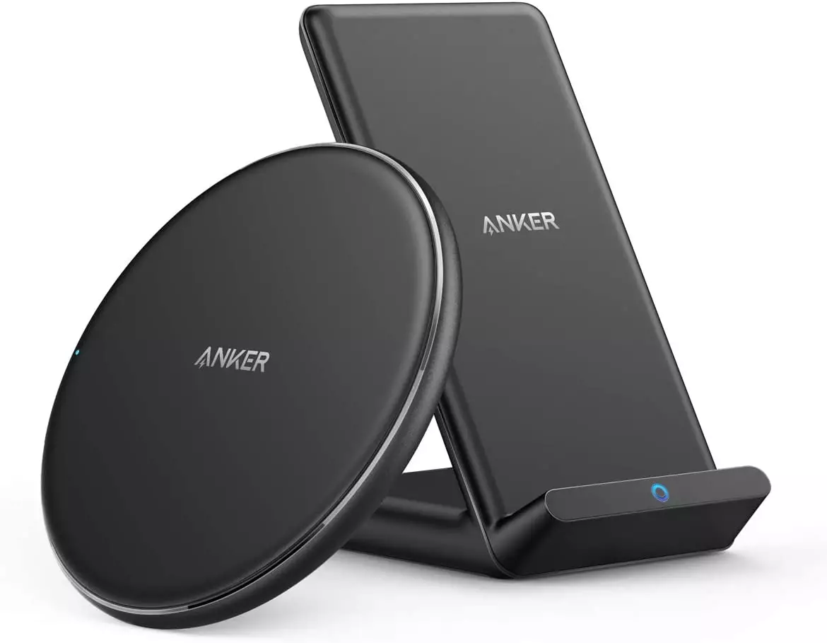hadiah terbaik untuk pria, Anker Wireless PowerWave Pad & Stand Chargers Bundle