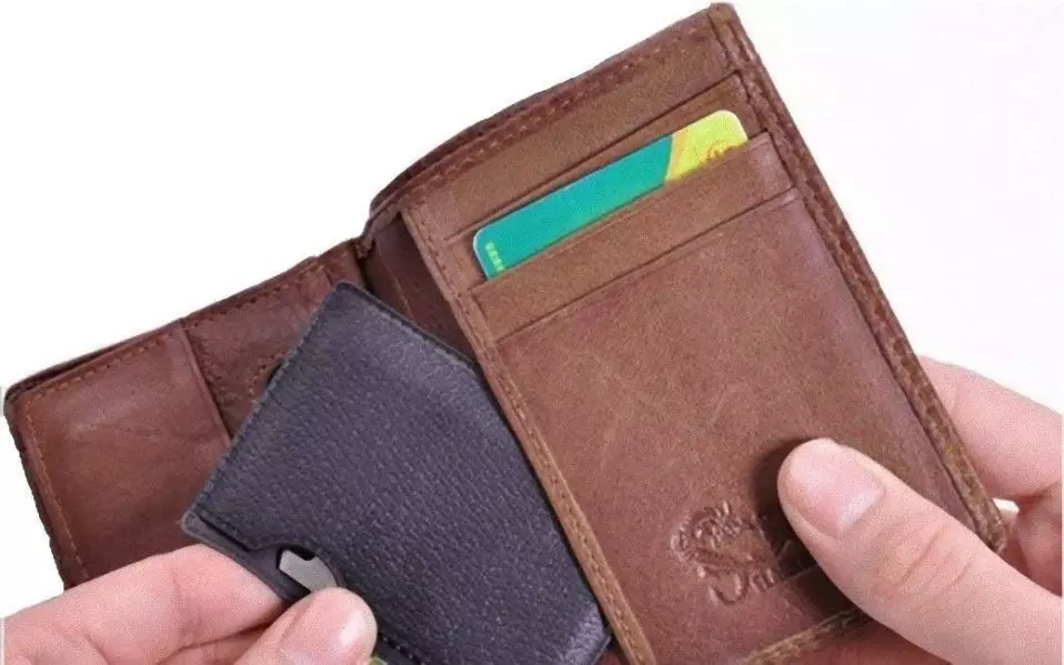 හොඳම multitool wallet පිහි