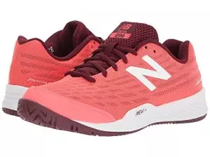 Giày tennis màu hồng New Balance