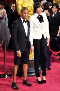 Si Pharrell Williams (L) ug Helen Lasichanh mitambong sa 86th Annual Academy Awards sa Hollywood & Highland Center.