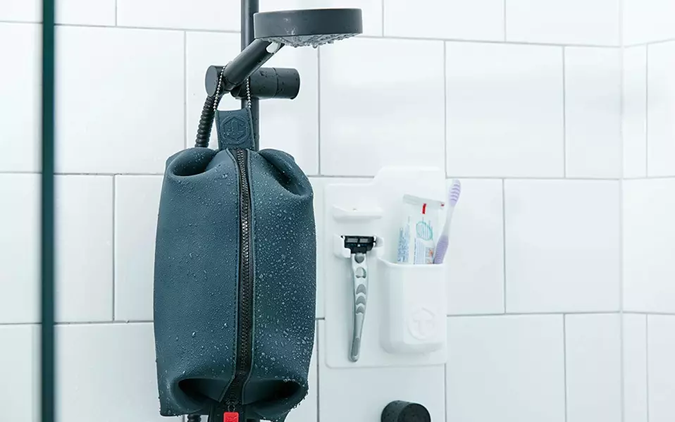 Лучшая сумка для туалетных принадлежностей: эта водонепроницаемая силиконовая сумка
