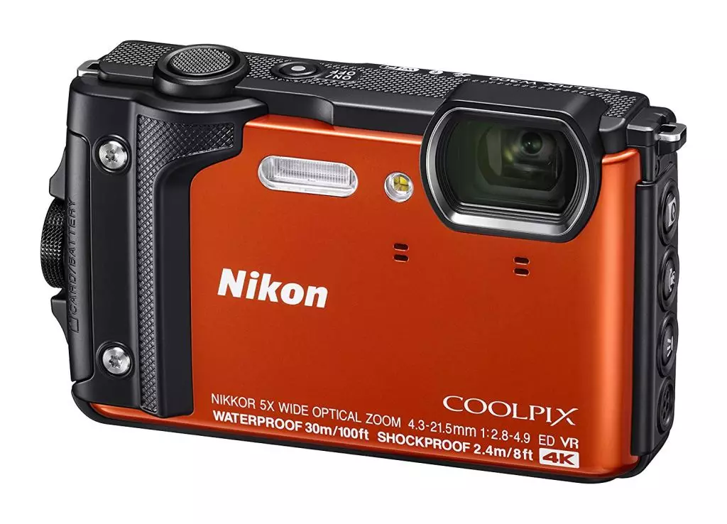 Nikon coolpix w300 व्हिडिओ स्थिर