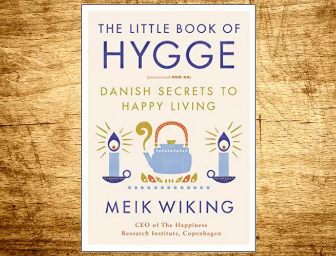 كتاب صغير من أسرار hygge الدنماركية حياة سعيدة