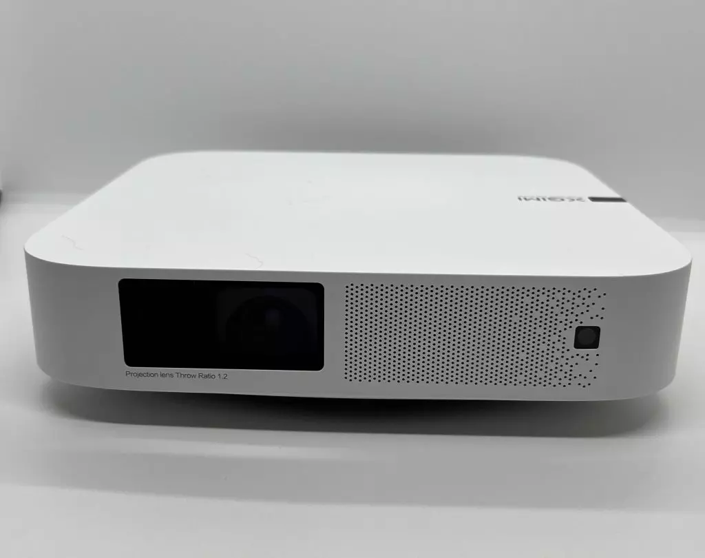 XGIMI-Elfin-Smart-Projector